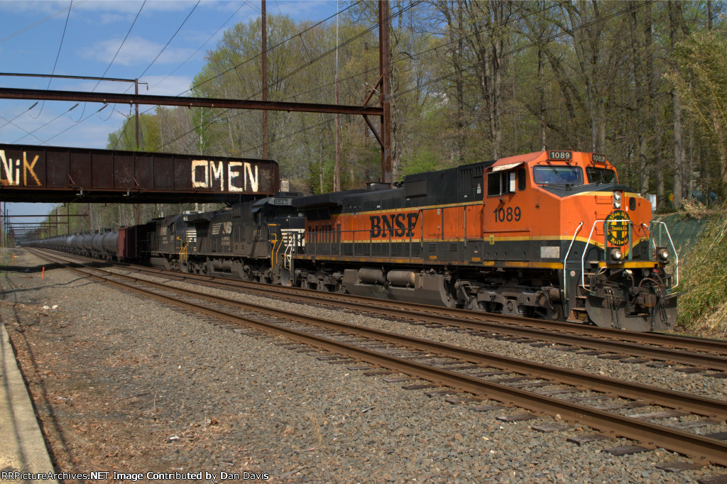 BNSF C44-9W 1089 leads K038